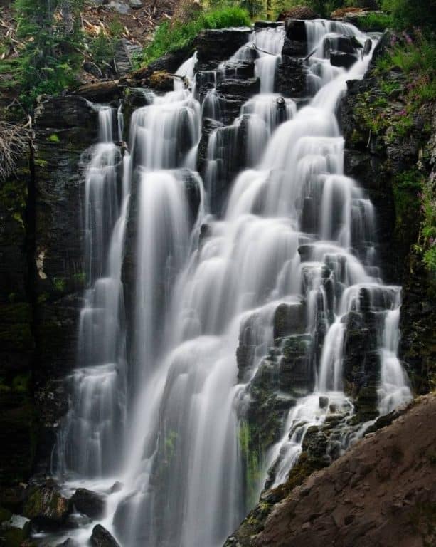22 Amazing Waterfalls in Northern California You Must See!