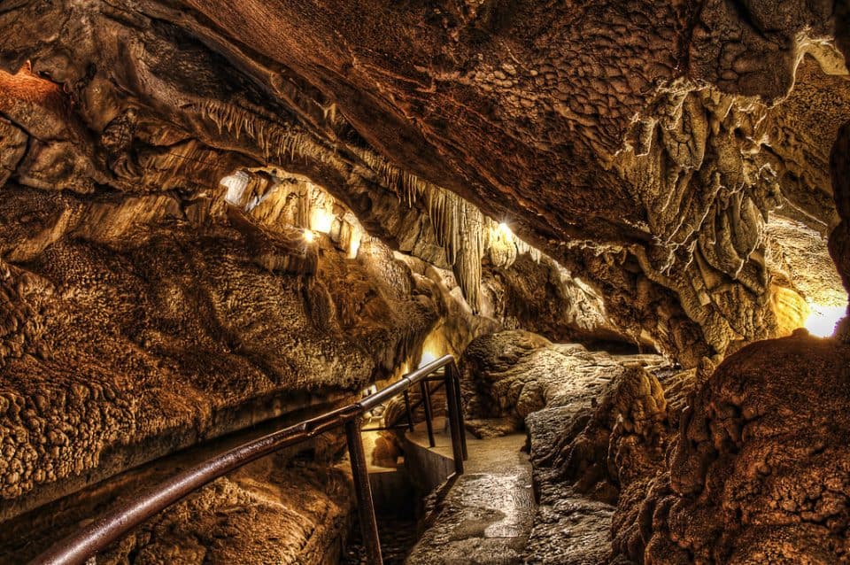 25 Must-Visit Caves in California - Lava Tubes, Marble Caverns & Sea Caves