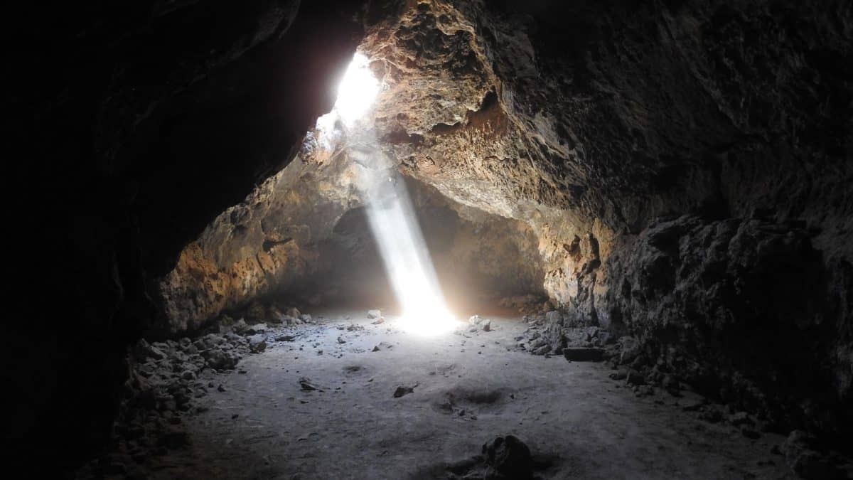 25 Must-Visit Caves in California - Lava Tubes, Marble Caverns & Sea Caves